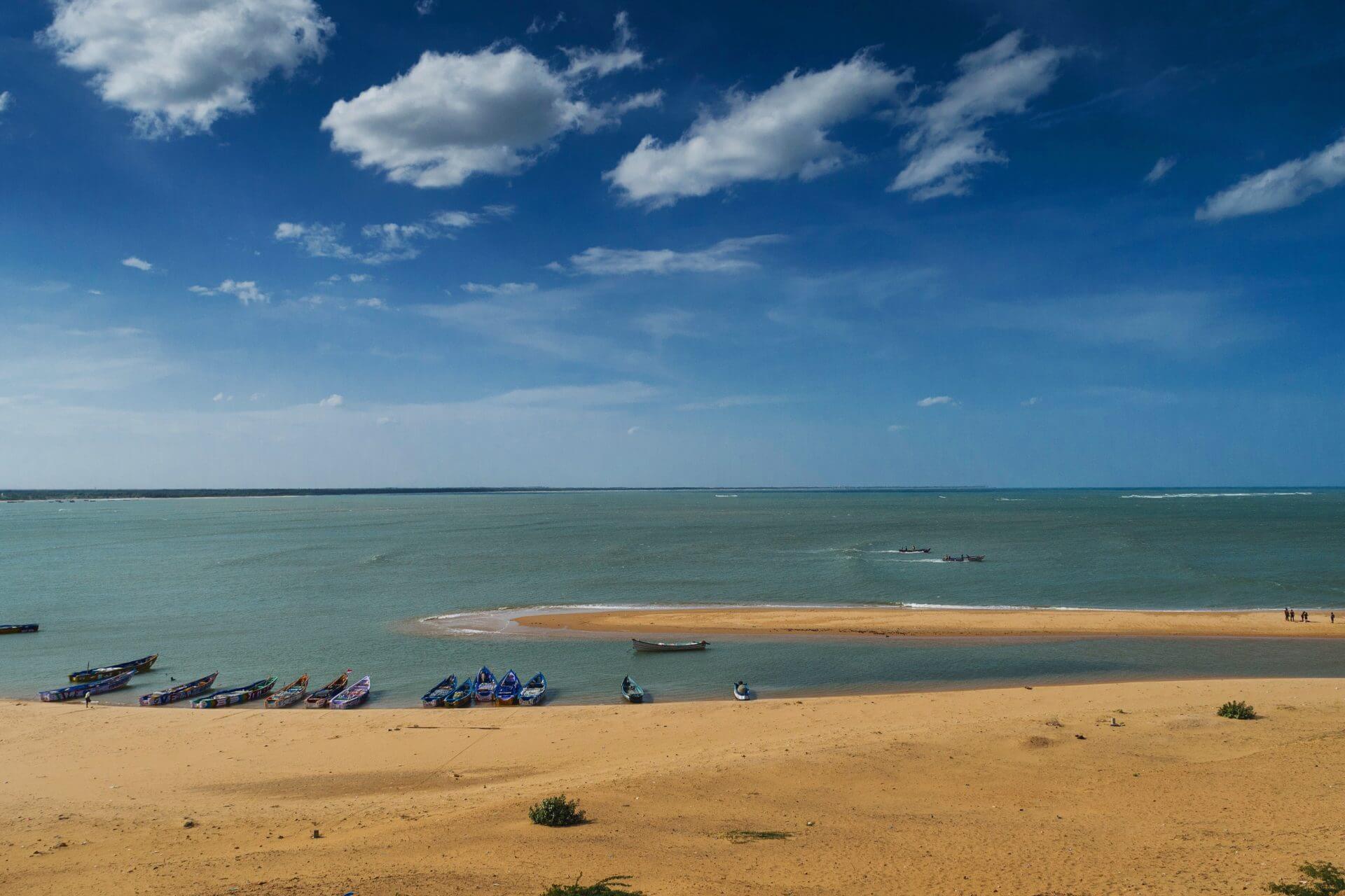 Tiruchendur Travels & Cabs